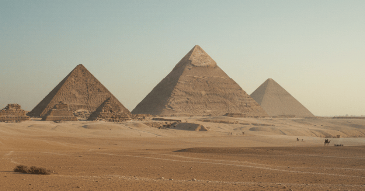 📝 The Ancient Coincidence: Were Woolly Mammoths Alive When Pyramids ...